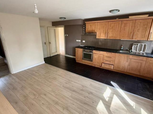 Murrell Close, BIRMINGHAM, B5 2 bed flat to rent £1,000 pcm £231 pw