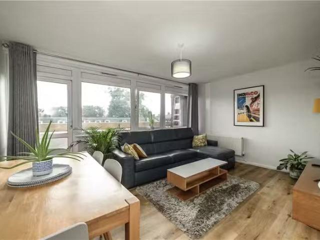 Mursell Estate, London, SW8 1HR