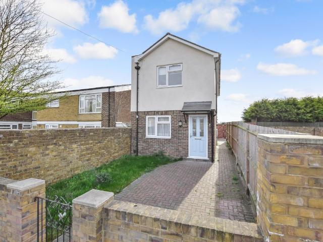 Murston Road, Sittingbourne ME10, 1 bed flat to rent, £900 pcm | PrimeLocation