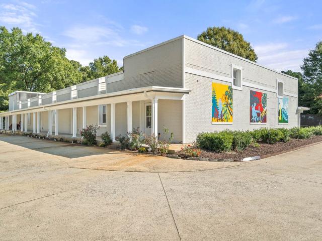MUST SEE! 604 E Iredell Ave Mooresville, NC