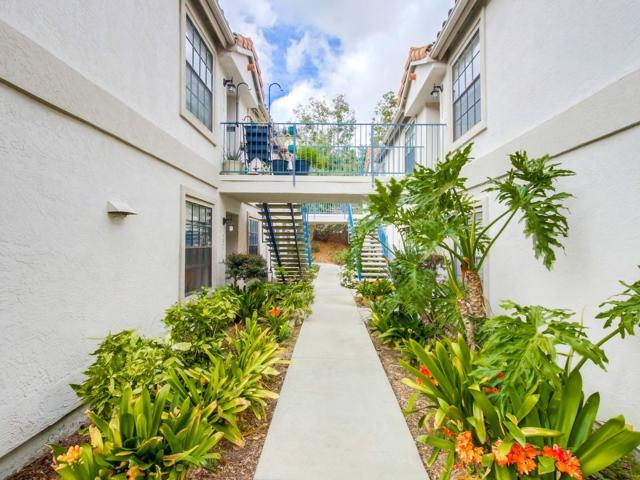 Must see beautiful condo in Rancho Penasquitos!
