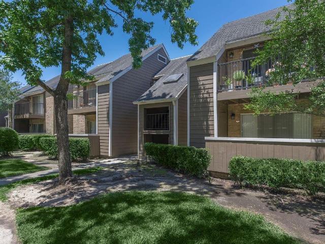 Mustang on the Trail 3 Bedroom Apartment for Rent at 2135 Lake Hills Dr, Houston, TX 77339 Kingwood