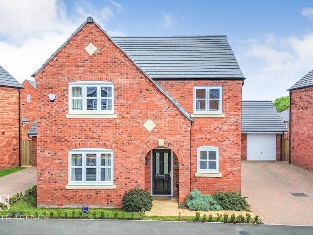 Mustang Drive, Derby DE65 4 bed detached house to rent £1,995 pcm £460 pw