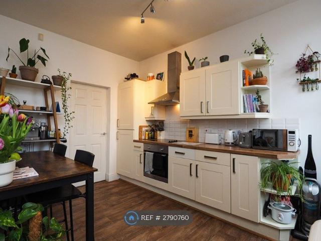 Musters Road, Nottingham NG2, 2 bed flat to rent, £1,200 pcm | PrimeLocation