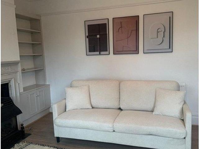 Muswell Hill Broadway, London N10, 2 bed flat to rent, £2,300 pcm | PrimeLocation