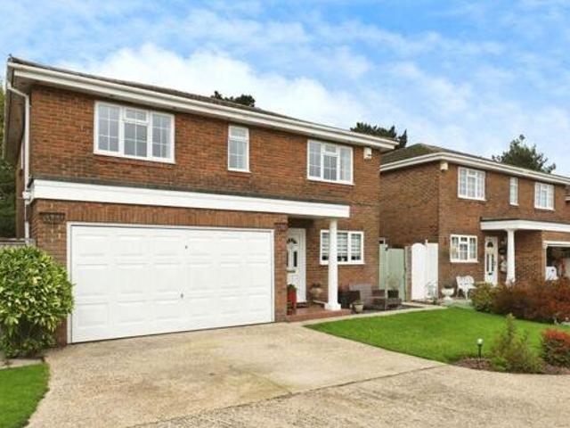 Muscliff, Wishart Gardens, Bournemouth, 4 Bedroom Detached