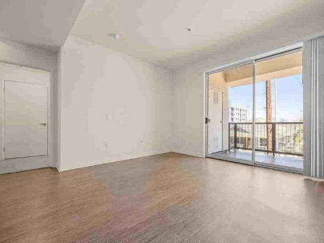 Muse Studio Apartment for Rent at 5251 Vineland Ave, Los Angeles, CA 91601 Mid Town North Hollywood
