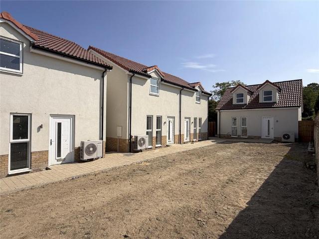 Museum View, Mildenhall, Bury St. 1 bed semi detached house to rent £1,385 pcm £320 pw