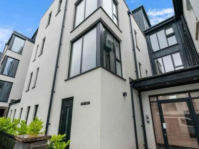 Museum View, Park Place, 2 Bedroom Apartment