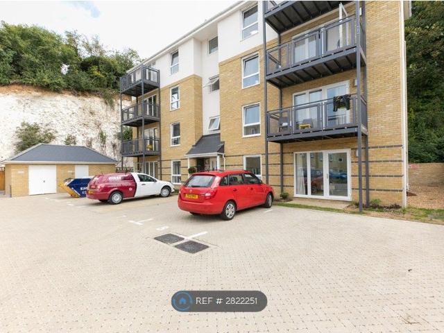 Mutiny Close, Hertford SG13, 2 bed flat to rent, £2,850 pcm | PrimeLocation