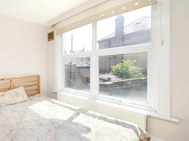 My London Home, 137 Lavender Hill, London, SW11 5QJ, United Kingdom | 2 bed apartment for rent #167775222 | Rentberry