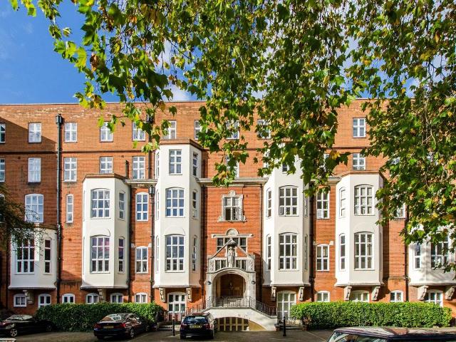 Myatts Field, Camberwell, London SE5, 3 bed flat to rent, £4,300 pcm | PrimeLocation