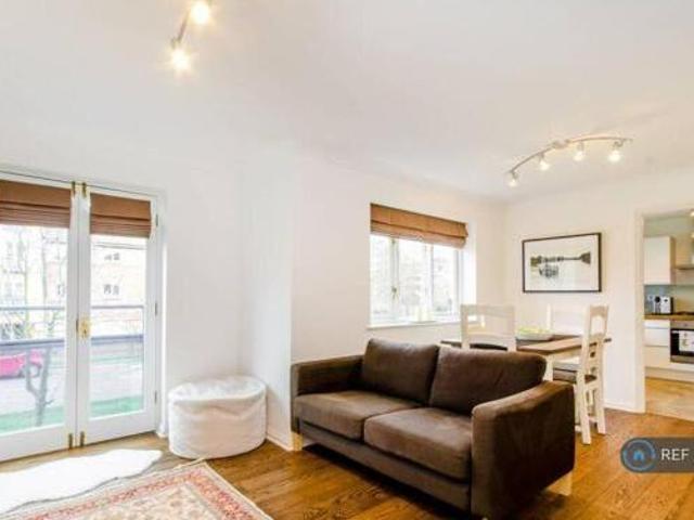 Myddleton Avenue, London, 1 Bedroom Flat