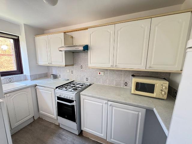 Myers Lane, London SE14, 2 bed flat to rent, £1,850 pcm | PrimeLocation