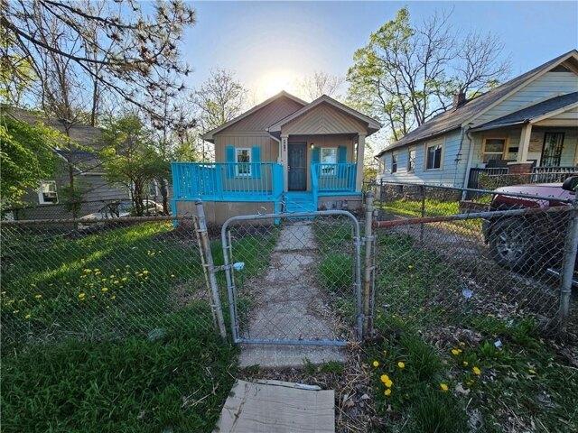 Myrtle Ave, Kansas City, Home For Sale