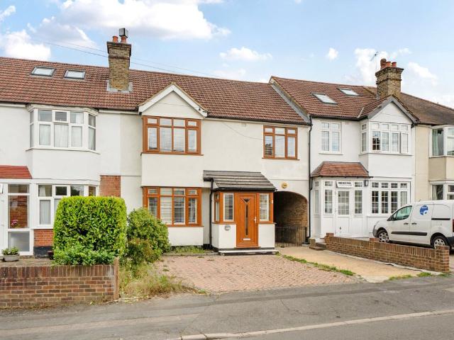 Myrtle Grove, New Malden KT3, 4 bed terraced house to rent, £3,500 pcm | PrimeLocation