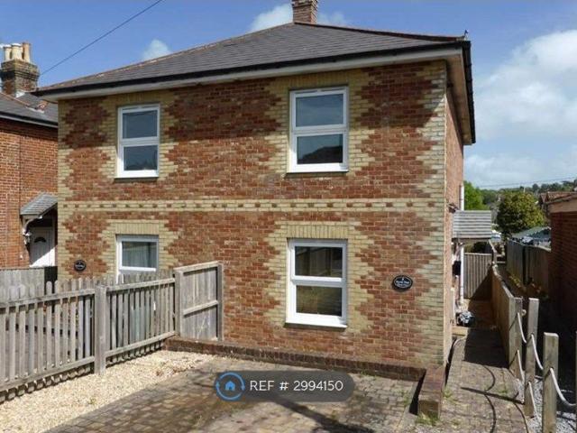Myrtle Dene, Wootton Bridge PO33, 2 bed semi detached house to rent, £1,000 pcm | PrimeLocation