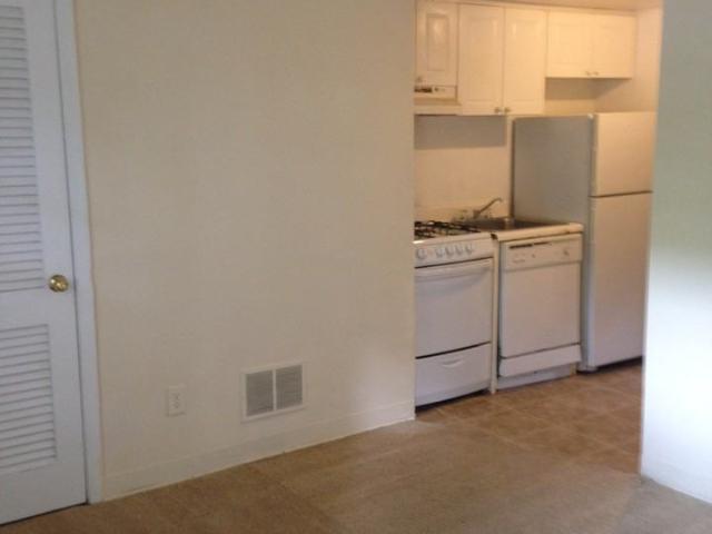 Myrtle Street Apartments Studio Apartment for Rent at 921 Myrtle St Ne, Atlanta, GA 30309 Midtown