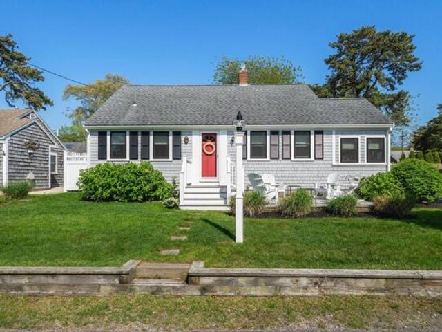 Myrtle Rd, Dennis Port, Home For Sale