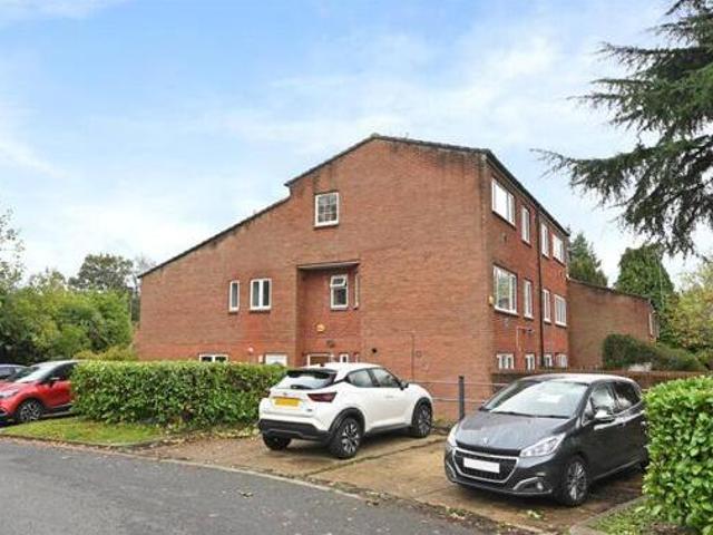Myrtleside Close, Northwood, 2 Bedroom Terraced