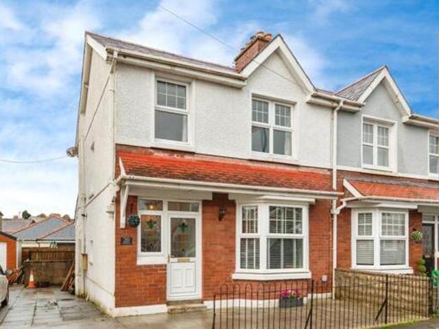 Myrddin Crescent, Carmarthen, 3 Bedroom Semi detached