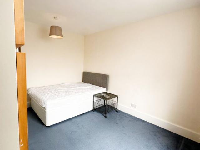 Myrdle Street, London E1, 3 bed shared accommodation to rent, £950 pcm | PrimeLocation