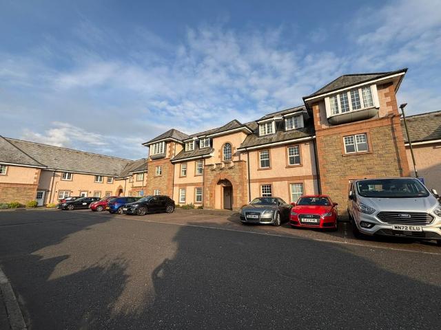 Myreside View, Edinburgh EH14, 3 bed flat to rent, £2,300 pcm | PrimeLocation