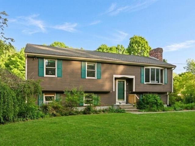 Myricks St, Lakeville, Home For Sale