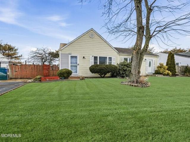 Mystic Port Pl, Toms River, Home For Sale