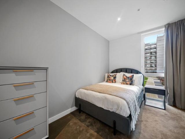 N01 Townhouses, E20 1FJ, London