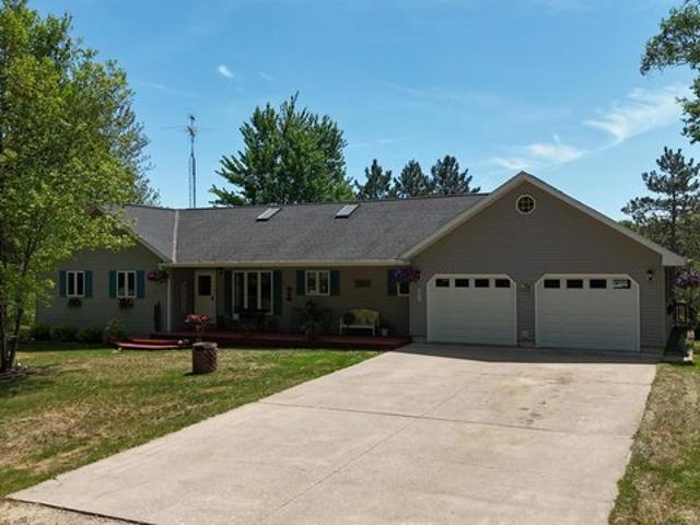 N10316 Bedora Ln, Crivitz, WI 54114