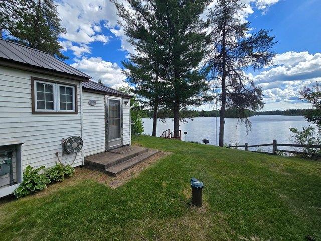 N10358 Horseshoe Rd E, Tomahawk, WI 54487