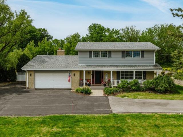 N10W28431 Northview Rd, Delafield, WI 53188