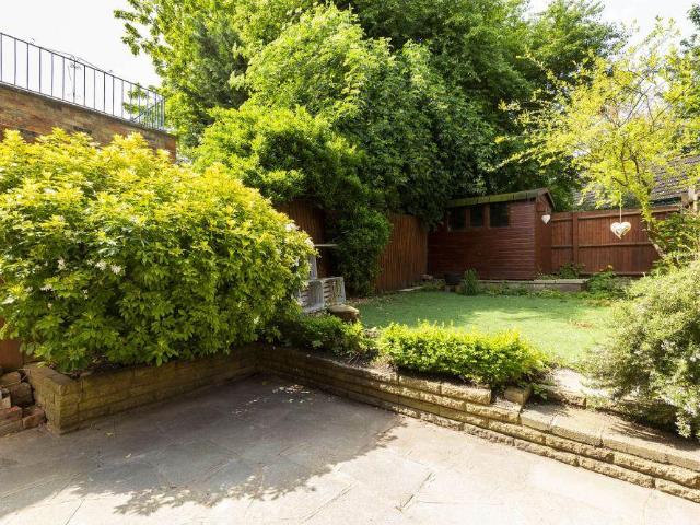 N10 5 bed house to rent £4,000 pcm £923 pw