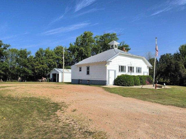 N11401 State Road 22, Clintonville, WI 54929