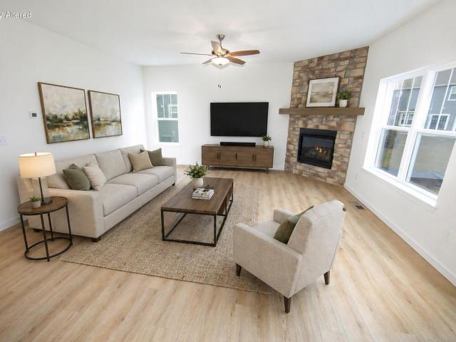 N116 w7245 Oakmont Dr, Cedarburg, WI 53012 | MLS #1959 | Compass