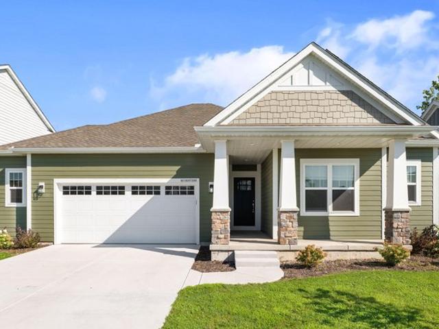 N118W7288 Fairway Ln, Cedarburg, WI 53012