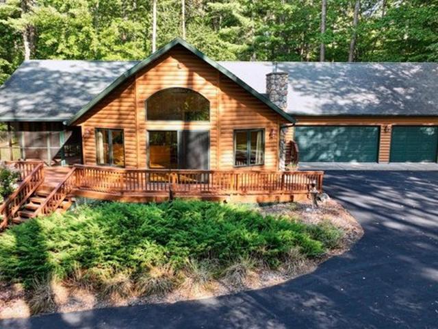 N11906 Deer Lake Rd, Tomahawk, WI 54487