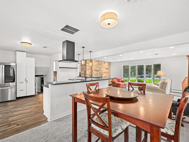 N113W13099 Crestview Dr