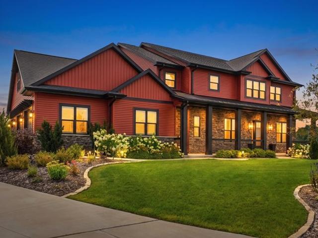 N1248 Meadow Park Dr, Greenville, WI 54942