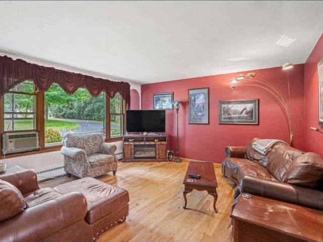 N1251 RIVER Drive