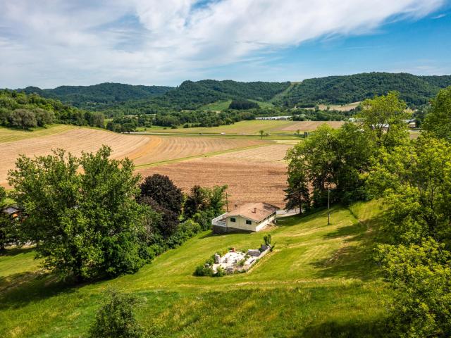 N1303 Leske Rd