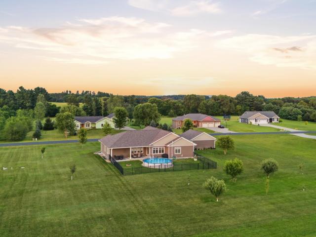 N13289 Wildrose Rd