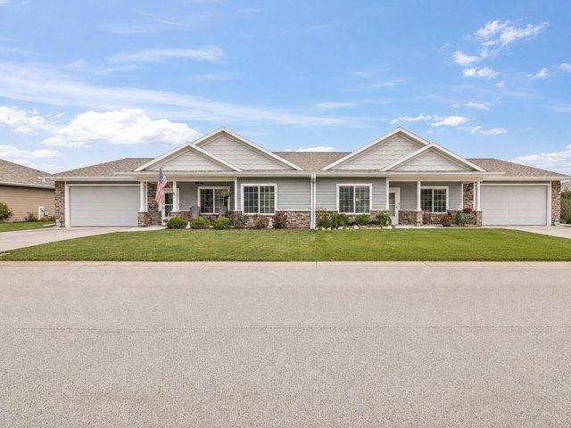 N13W6576 Cedarburg Trl, Cedarburg, WI 53012