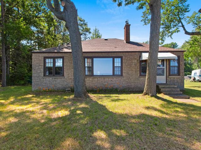 N1440 SHORE Drive