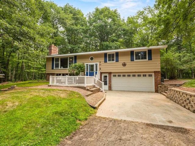 N1408 S 3 Dr, Menominee, MI 49858