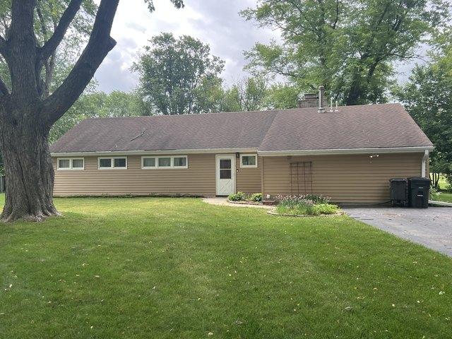 N15W27548 Pheasant Ln, Pewaukee, WI 53072