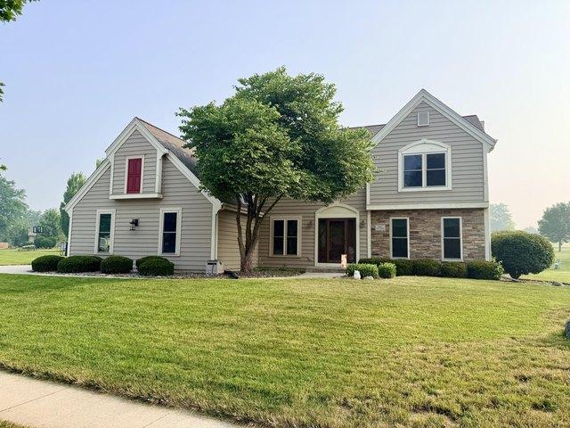 N164W20980 Glen Brooke Dr, Jackson, WI 53037