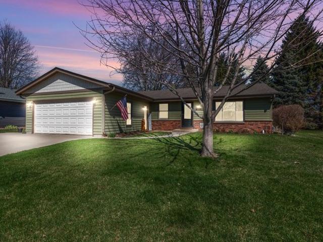 N169W20242 Wilshire Dr, Jackson, WI 53037