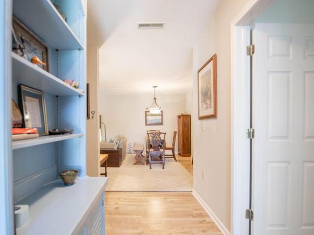 N16W26553 Conservancy Dr Unit C, Pewaukee, WI 53072